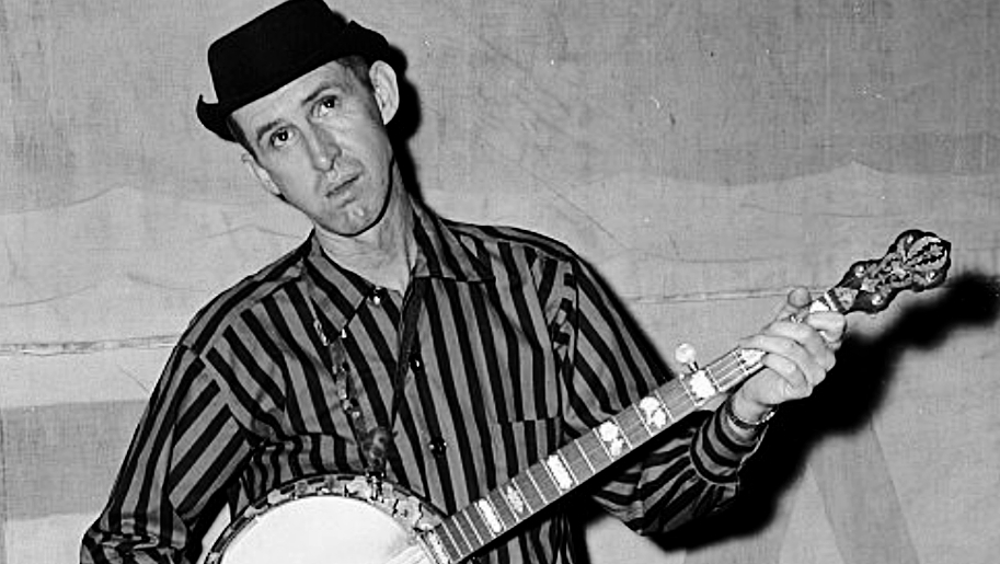 David “Stringbean” Akeman: The Banjo-Pickin’ Comedian Who Left a ...